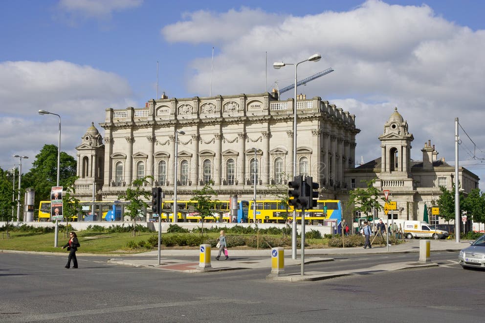 Heuston Train Station in Dublin Editorial Photo - Image of summer ...