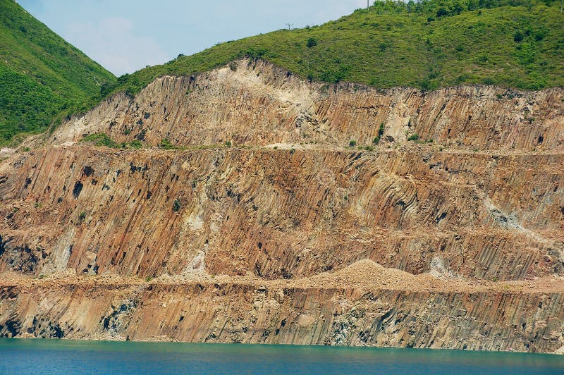 Hexagonal Columns of Volcanic Origin at the Hong Kong Global Geopark of ...