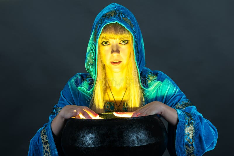 Fotos des Modells aus dem Bild mit der ID 30601972 von Ruslan Solntsev ...