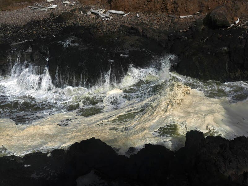 Hide Tide Waves Foam in Devil`s Churn Stock Photo - Image of devil ...