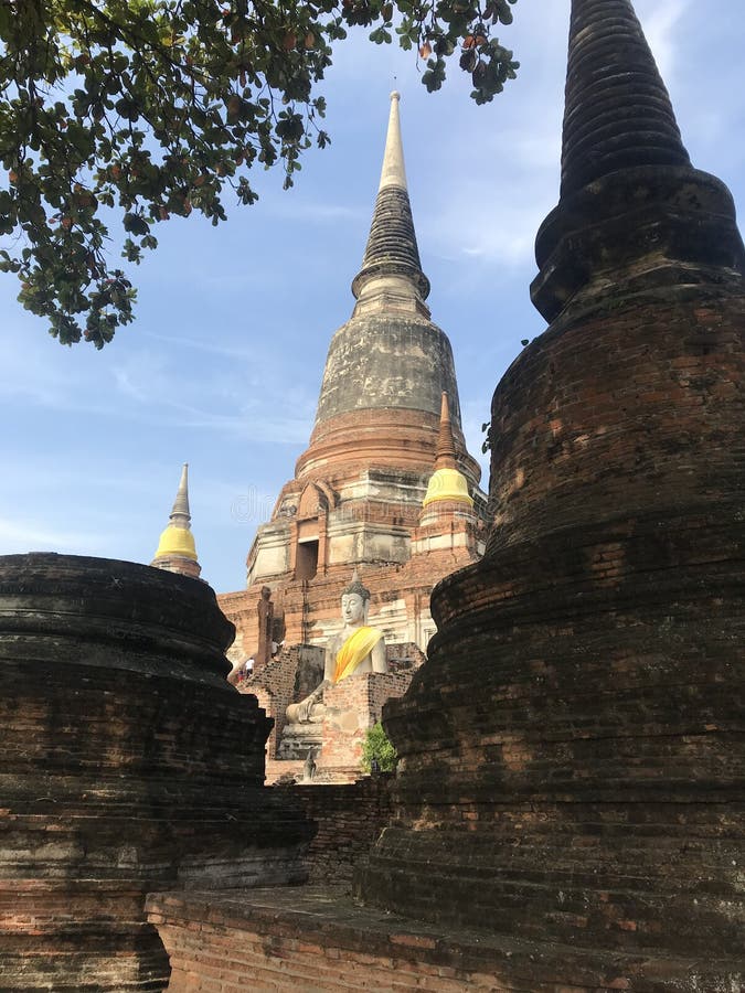 345 Statue Hiding Stock Photos - Free & Royalty-Free Stock Photos from ...