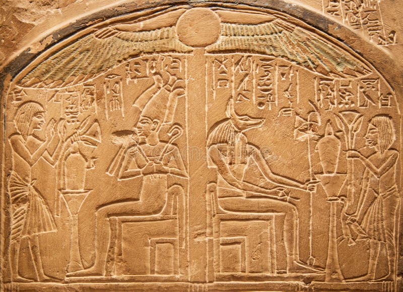 Hieroglyphen auf der Wand stockfoto. Bild von denkmal - 100505484