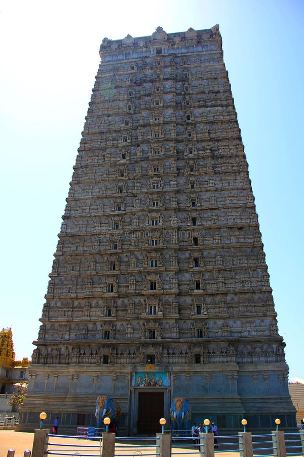 High Ancient Building in India Stock Photo - Image of statue, facade ...