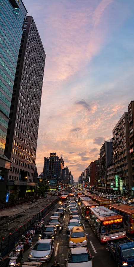 High Angle Sunset View of the Busy Cityscape Editorial Photography ...