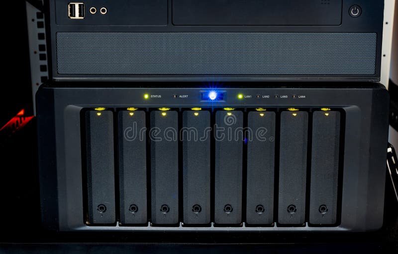 High-Capacity Network Attached Storage System with Multiple Drive Bays for Enhanced Data ...