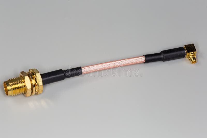 High-frequency Cable Adapter with Different Coaxial Connectors on Edges ...