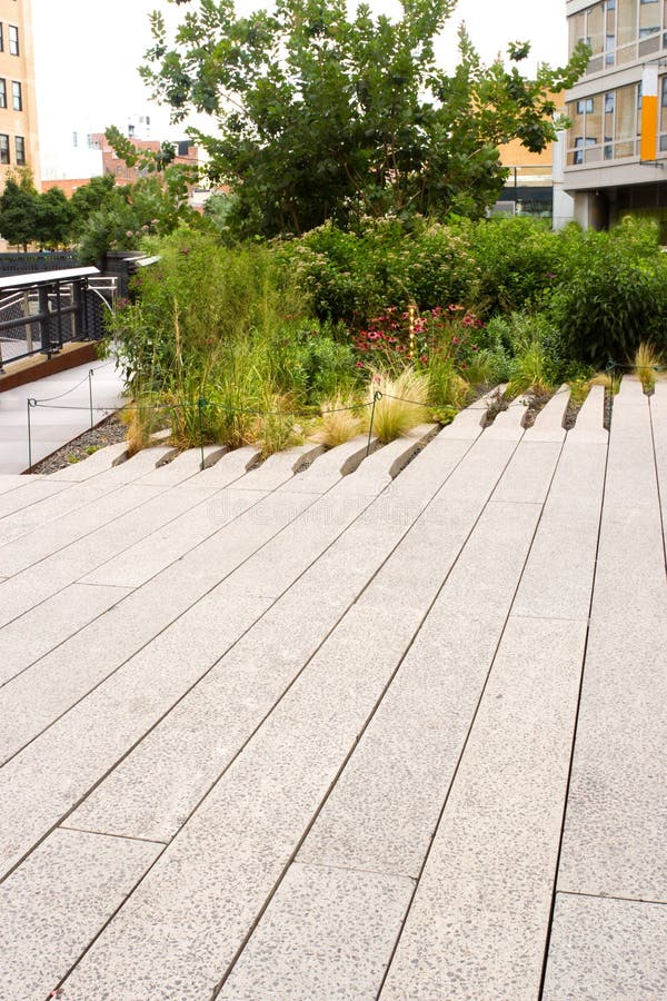 New York high line editorial stock image. Image of architecture - 31383284