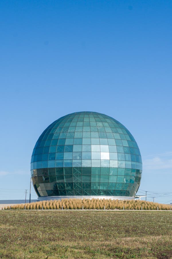 High-Performance Computing Data Center Globe at Wisconn Valley Science ...
