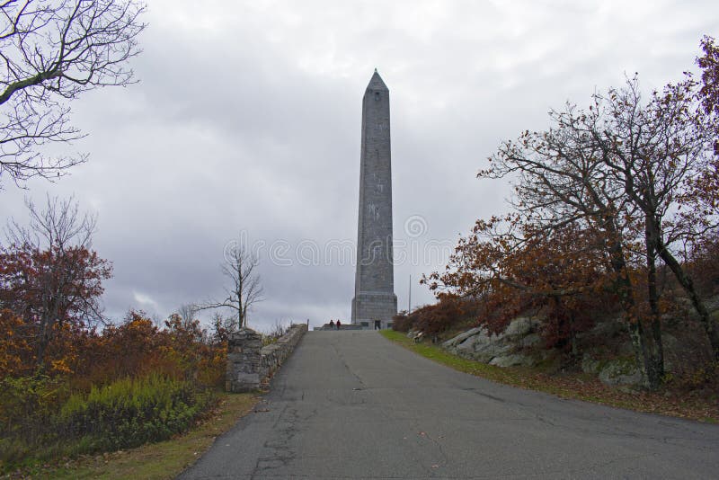 High Point State Park and New Jersey Veterans Memorial Tri States View ...