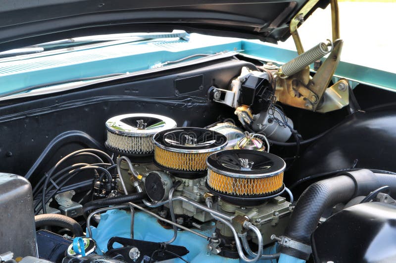 High Powered 421 Cubic Inch Engine Stock Photo - Image of horsepower ...