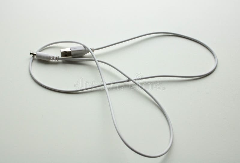 High Quality Generic White Color USB Data Cable Compatible with All ...