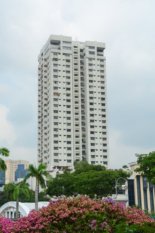 High Rise Building in the Center of Singapore Stock Image - Image of ...