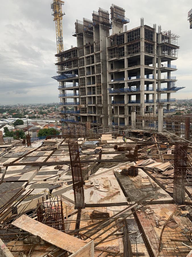 High-rise Building Construction Stock Photo - Image of skyscraper ...