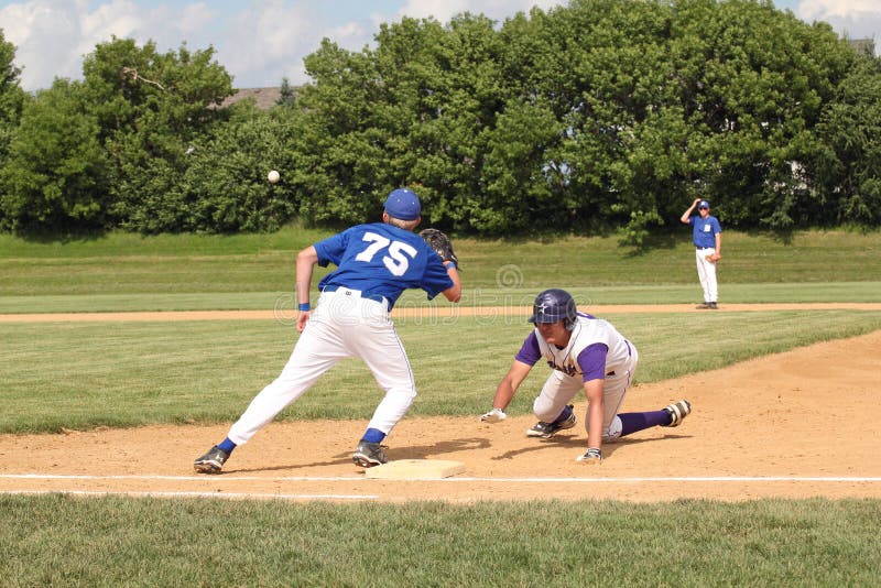 Infielder Throwing Baseball Editorial Stock Image - Image of ncaa ...