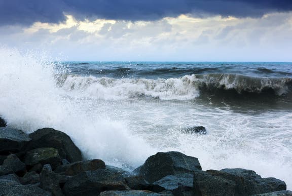 Wave during strong wind stock image. Image of liquid - 264022925