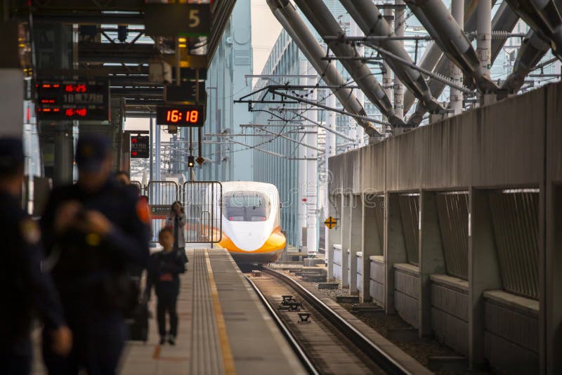 High Speed Railway, Station, Platform, Waiting, People, Train Stock ...