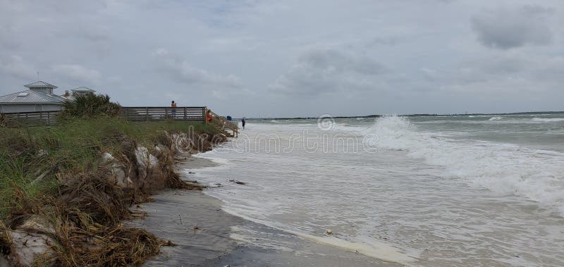 High Tide at Honeymoon Island, Florida Editorial Photography - Image of ...