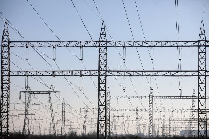 High Voltage Transmission Lines on Metallic Poles in Bucharest, Romania ...