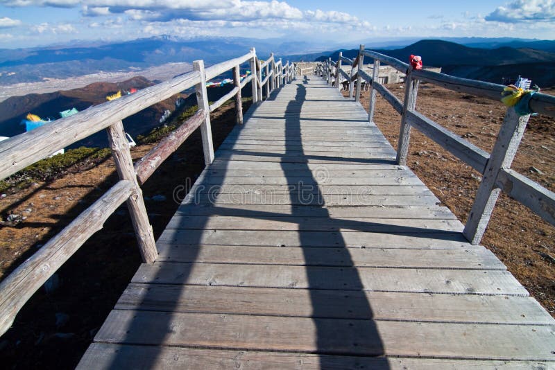 Footpath stock image. Image of countryside, beautiful - 15348633