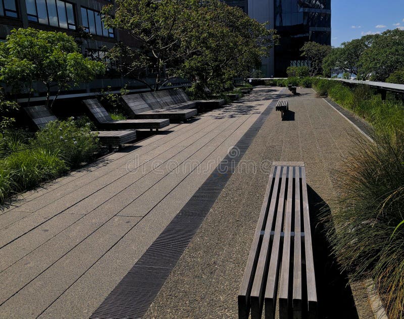 The Highline Park Has Many Seating Areas and Benches NYC. Editorial ...