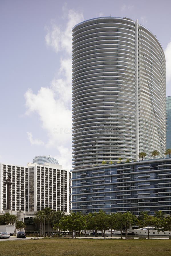 Highrise Architecture Miami Stock Photo - Image of highrise, tower ...