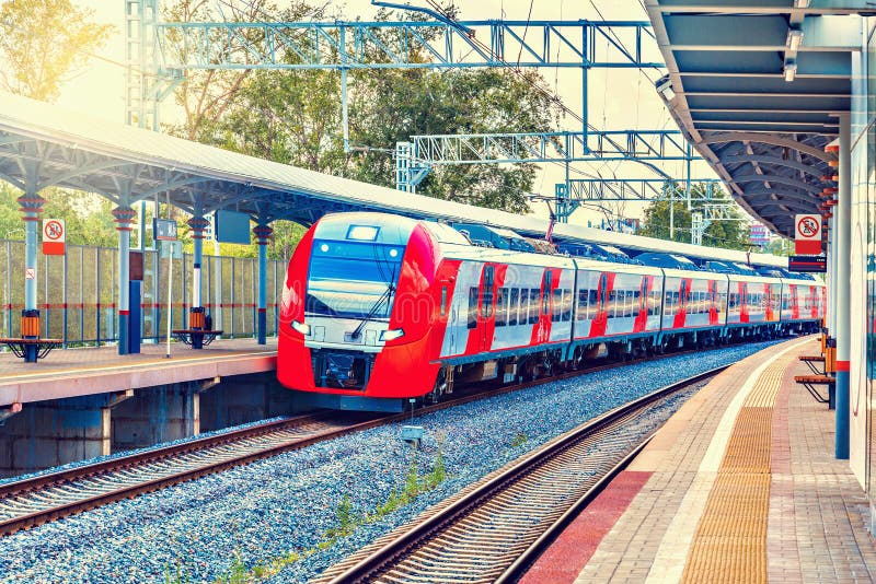 Highspeed Train Approach To the Platform. Stock Image - Image of ...