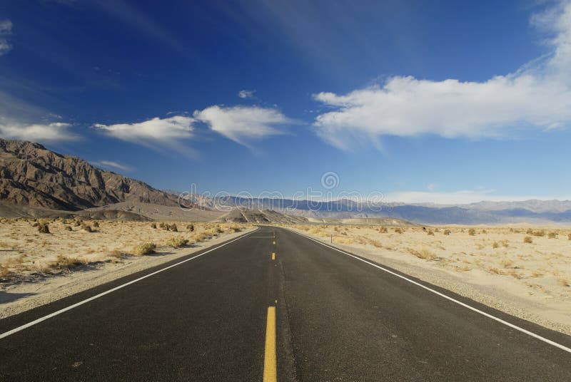 Highway Across Mojave Desert Stock Image - Image of destination, road ...