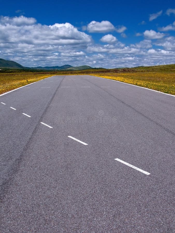 Highway cut (vertical) stock image. Image of cloud, empty - 33546983