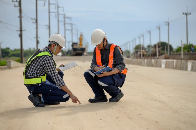 Highway Engineers Discuss Plans for Construction Improvement Based on ...