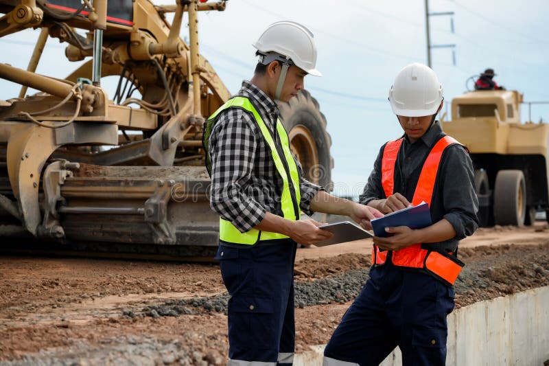 Highway Engineers Discuss Plans for Construction Improvement Based on ...