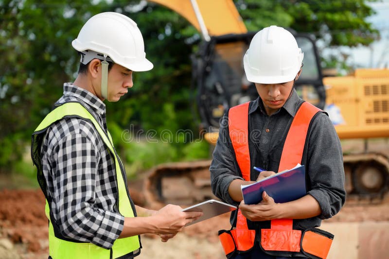 Highway Engineers Discuss Plans for Construction Improvement Based on ...