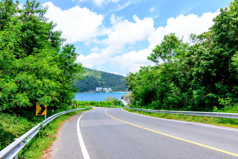 Highway, Road Route, White Lines, Guide Post Stock Photo - Image of ...