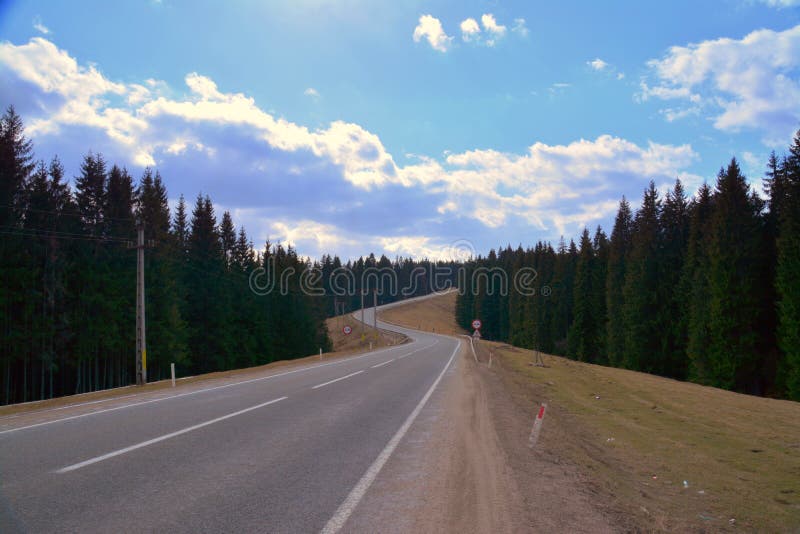 Highway in the Tihuta Pass, Romania Stock Image - Image of tree, sunny ...