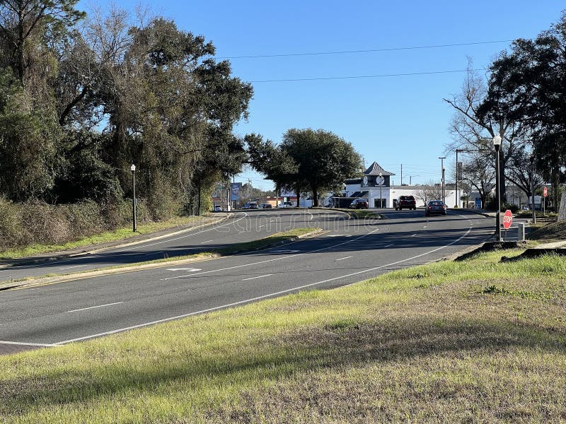 Highway with Traffic editorial image. Image of horizon - 267365090