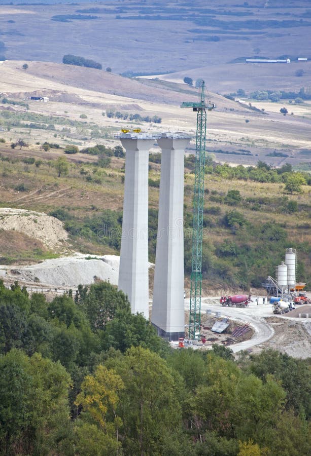 Highway Viaduct Under Construction Stock Photo - Image of nature, pile ...