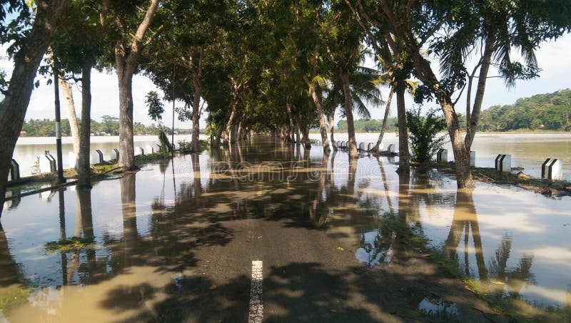 The Highway Was Submerged by Overflowing River Water. Stock Photo - Image of river, water: 392878072