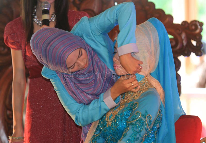 Hijab tutorial editorial photography. Image of hijab - 49677507