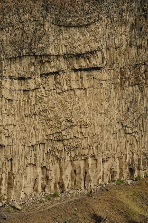 Hiking trail and cliff stock photo. Image of rocky, trail - 14790104