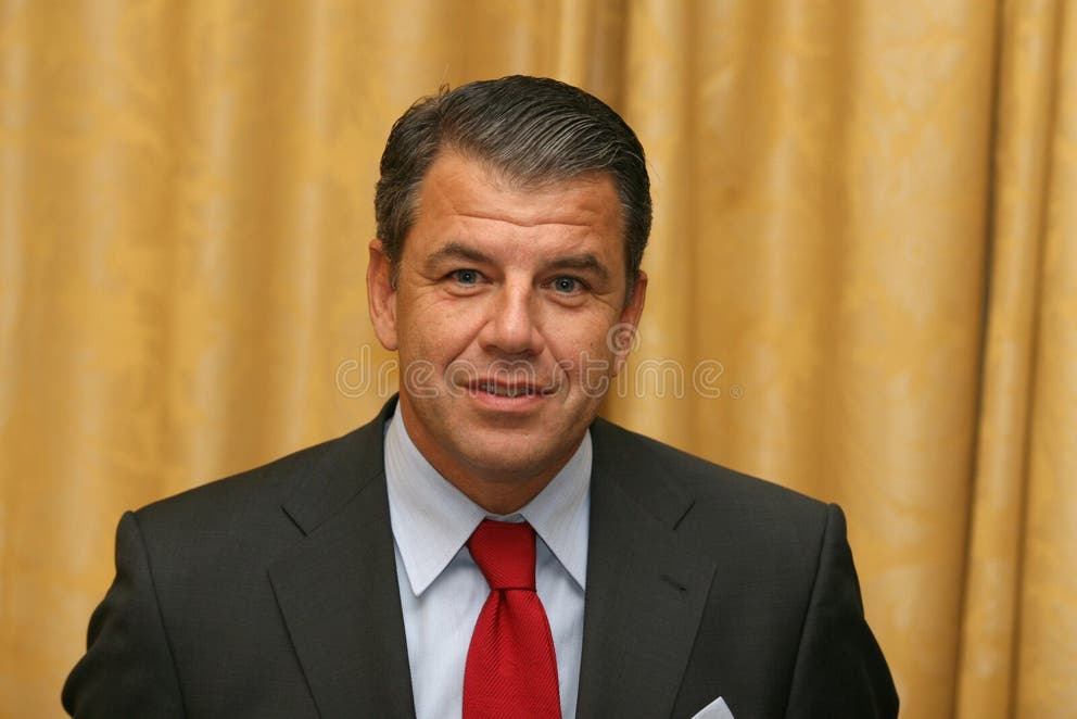 Hikmet Ersek editorial image. Image of talk, executive - 26330580