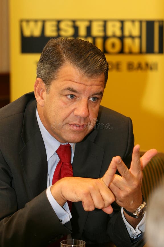 Hikmet Ersek 编辑类照片. 图片 包括有 官员, 土耳其人, 执行, 题头, 总公司, 合作伙伴 - 28461581