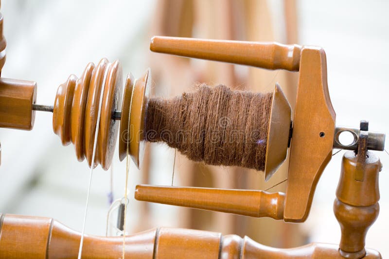 Hiladora antigua imagen de archivo. Imagen de hilatura - 2967475