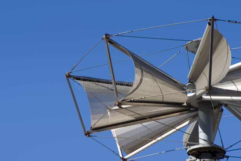 Hilandero del viento foto de archivo. Imagen de cielo, hilandero - 806978