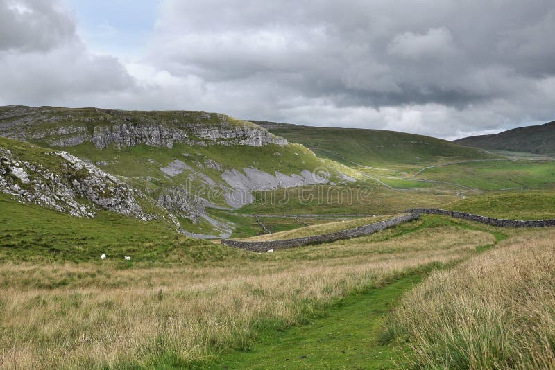 Hilly British Countryside Landscape Stock Image - Image of english ...