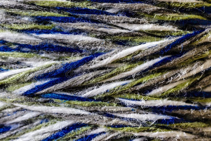 Hilo imagen de archivo. Imagen de fibra, colores, puntada - 161773321