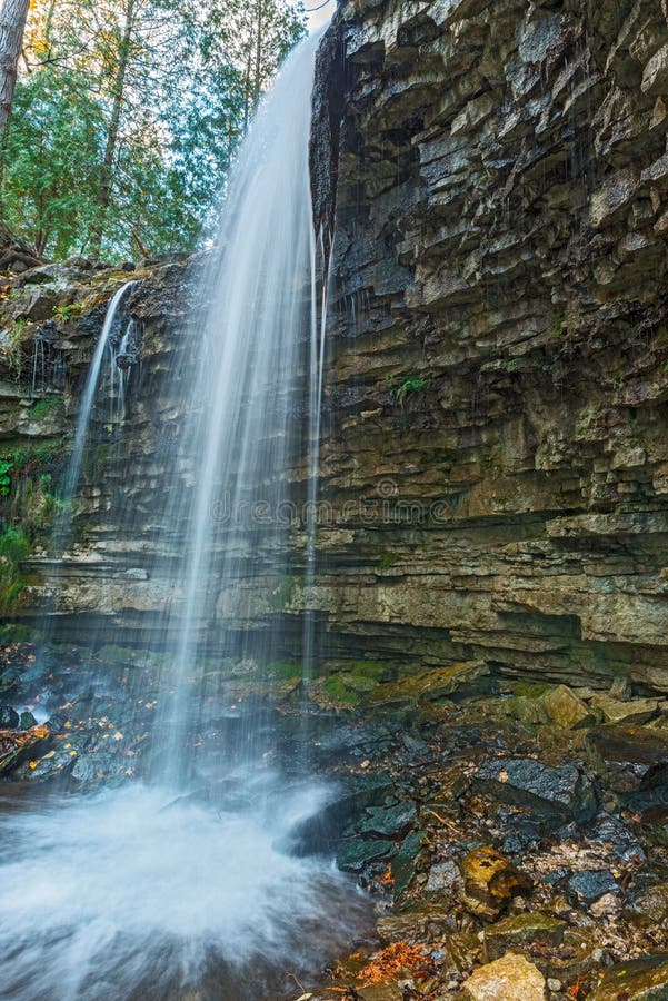 Hilton Falls stock image. Image of conservation, rocks - 1085669