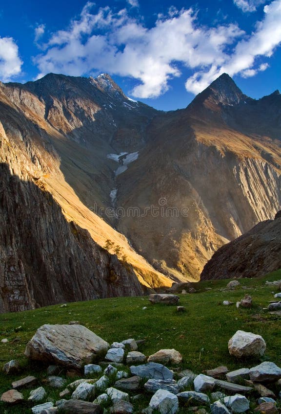 Himalaya valley stock photo. Image of beams, sunset, landscape - 8100706