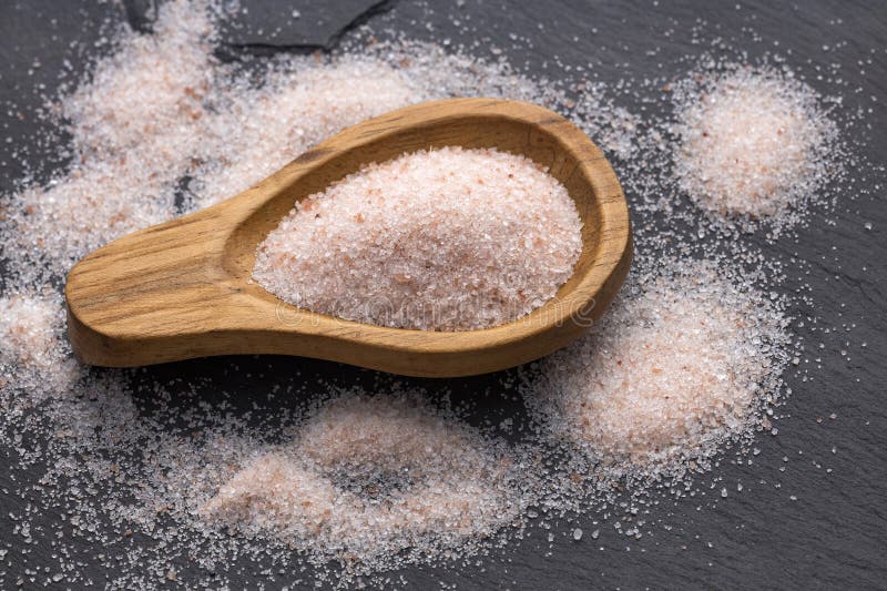 Himalayan Fine Pink Salt in Wooden Spoon Stock Image - Image of ...