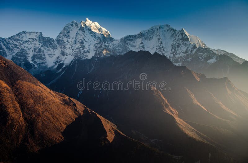 Himalayan mountain range stock image. Image of nepal - 105262659