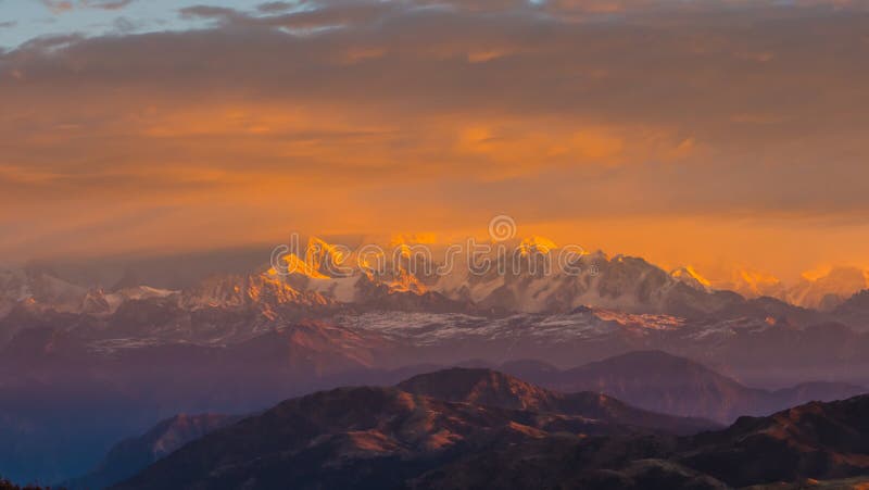 Himalayan Mountain Range Sunrise Time Stock Image - Image of himalayan ...