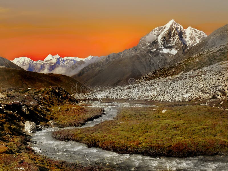 Himalayan sunset 2 stock photo. Image of region, nepal - 58894552